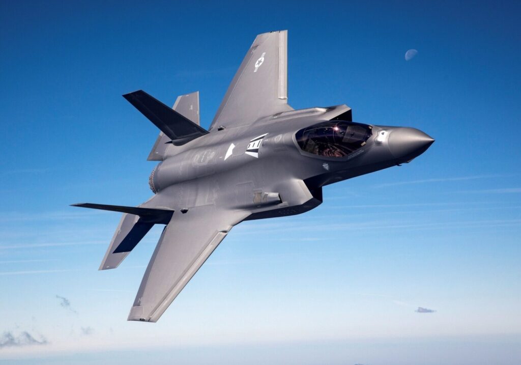 Lockheed Martin F-35 Lightning II: Defining Fifth-Generation Power ...