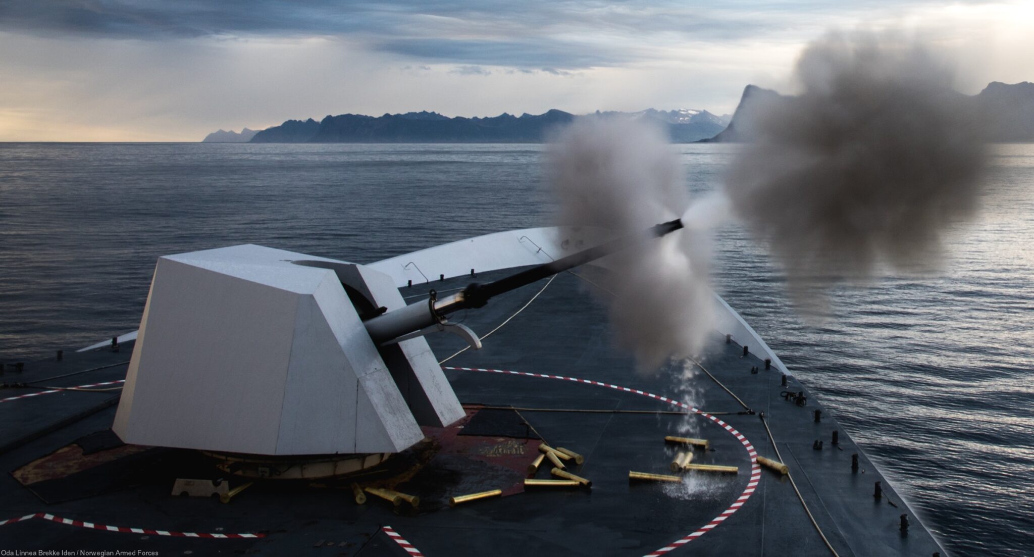 OTO Melara 76mm Naval Gun: Italy’s Versatile Maritime Firepower ...