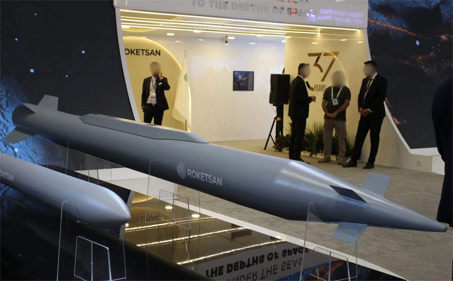 Türkiye Expands Its Air Strike Reach with Roketsan’s New 300 ER Ballistic Missile Capable of 500 ...